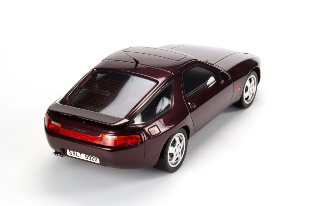 Porsche 928 GTS - Model car collection - GT SPIRIT
