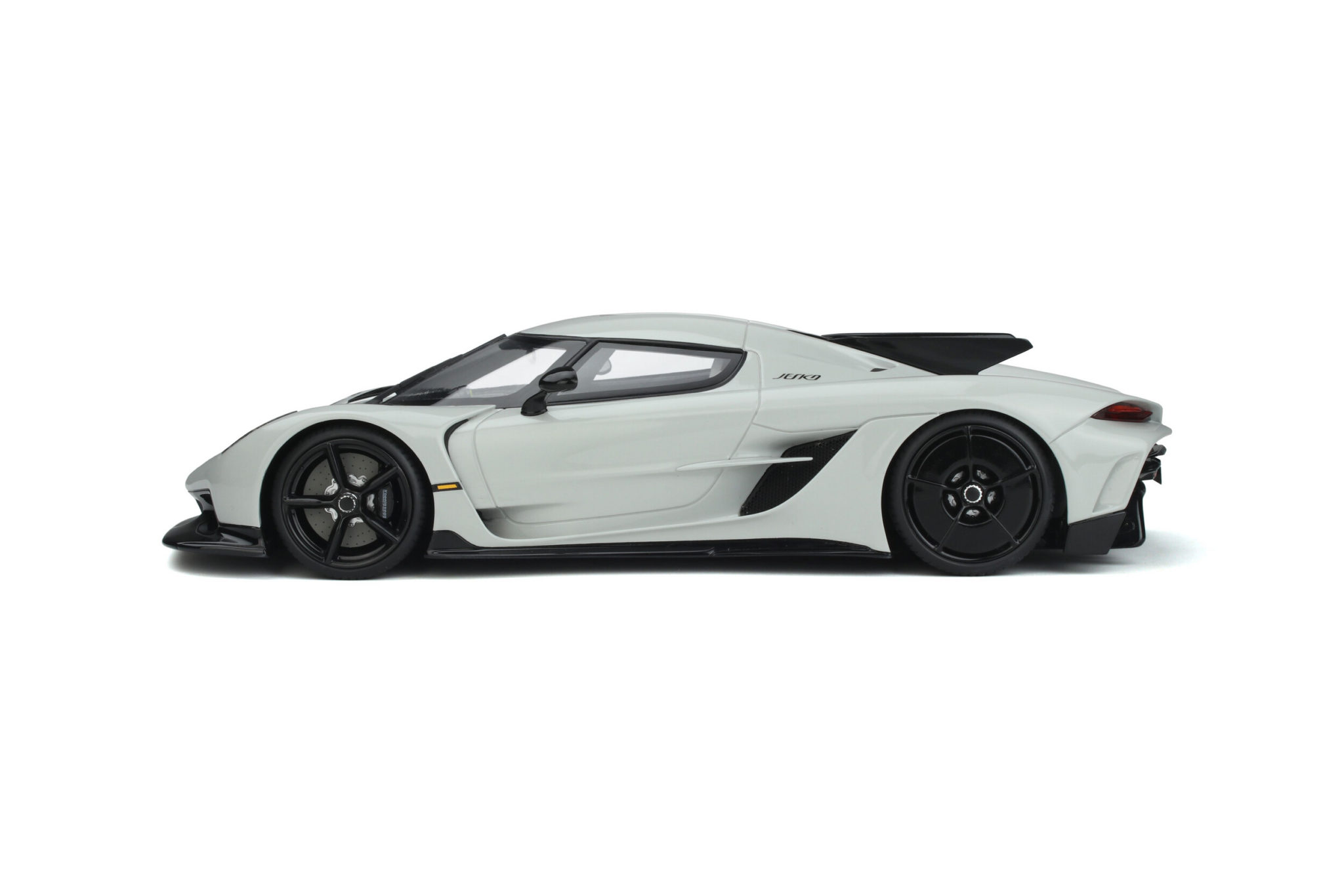 Koenigsegg Jesko Absolut - Model car collection - GT SPIRIT